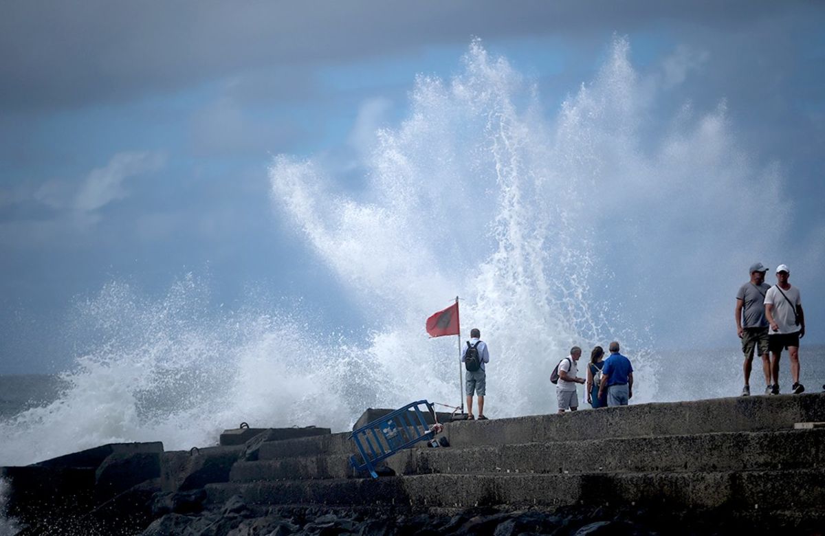 Woman injured by powerful wave off Tenerife dies, bringing death toll ...